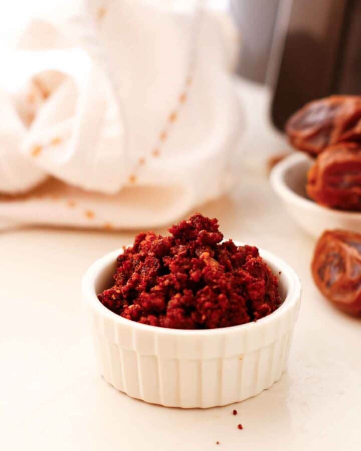 Homemade Date Sugar - CookinUpLife
