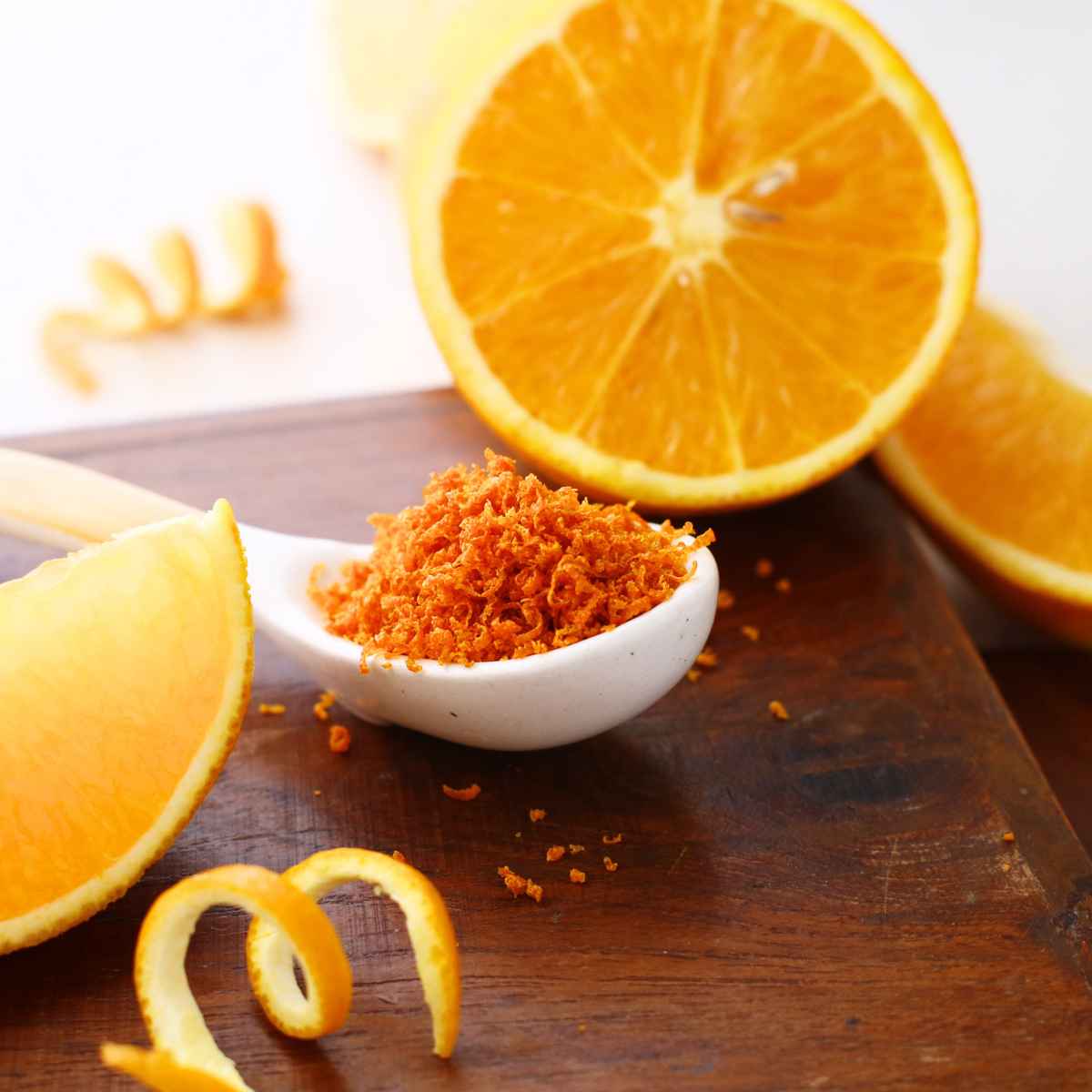 How to Make Orange Zest - CookinUpLife
