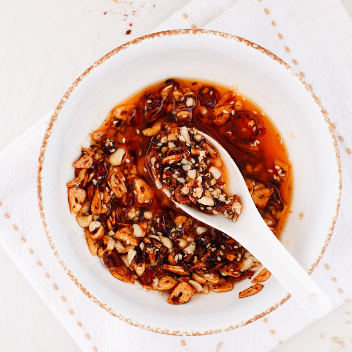 Chili Crunch Oil (Chili Crisp) - CookinUpLife